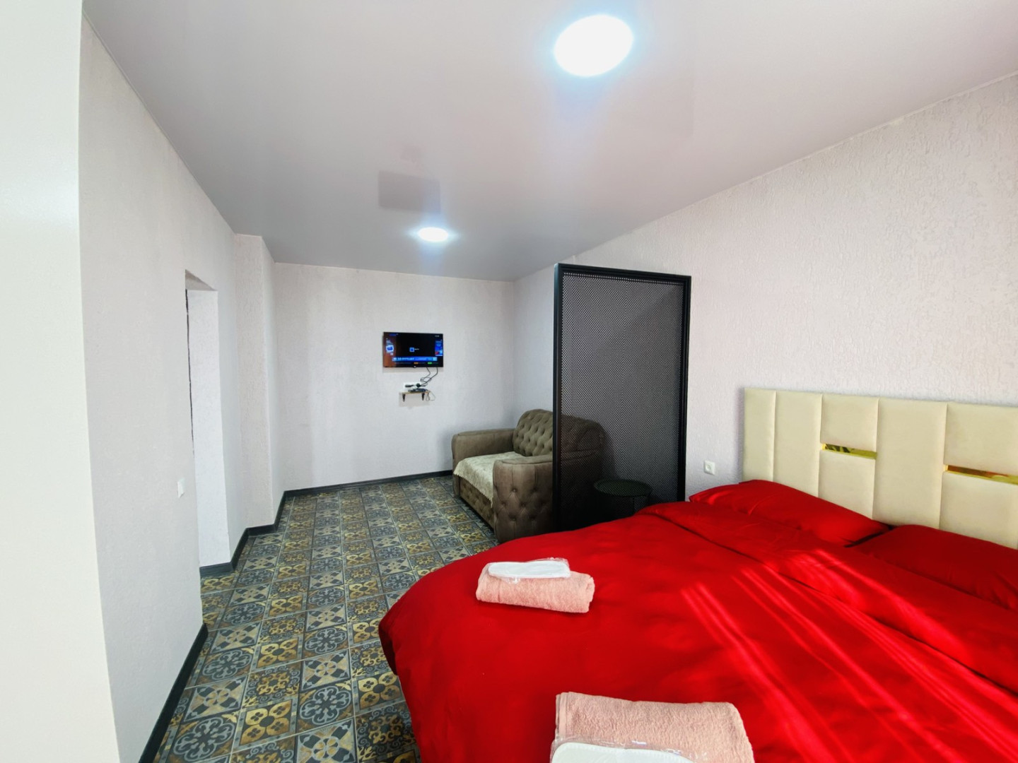 ქირავდება დღიურად ბინა - ჭავჭავაძის დასახლება, ქუთაისი - HOUSING.GE